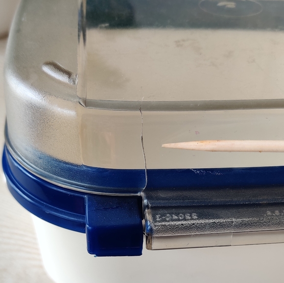 Tupperware | Kitchen | Tupperware Modular Mates Square With Signature ...